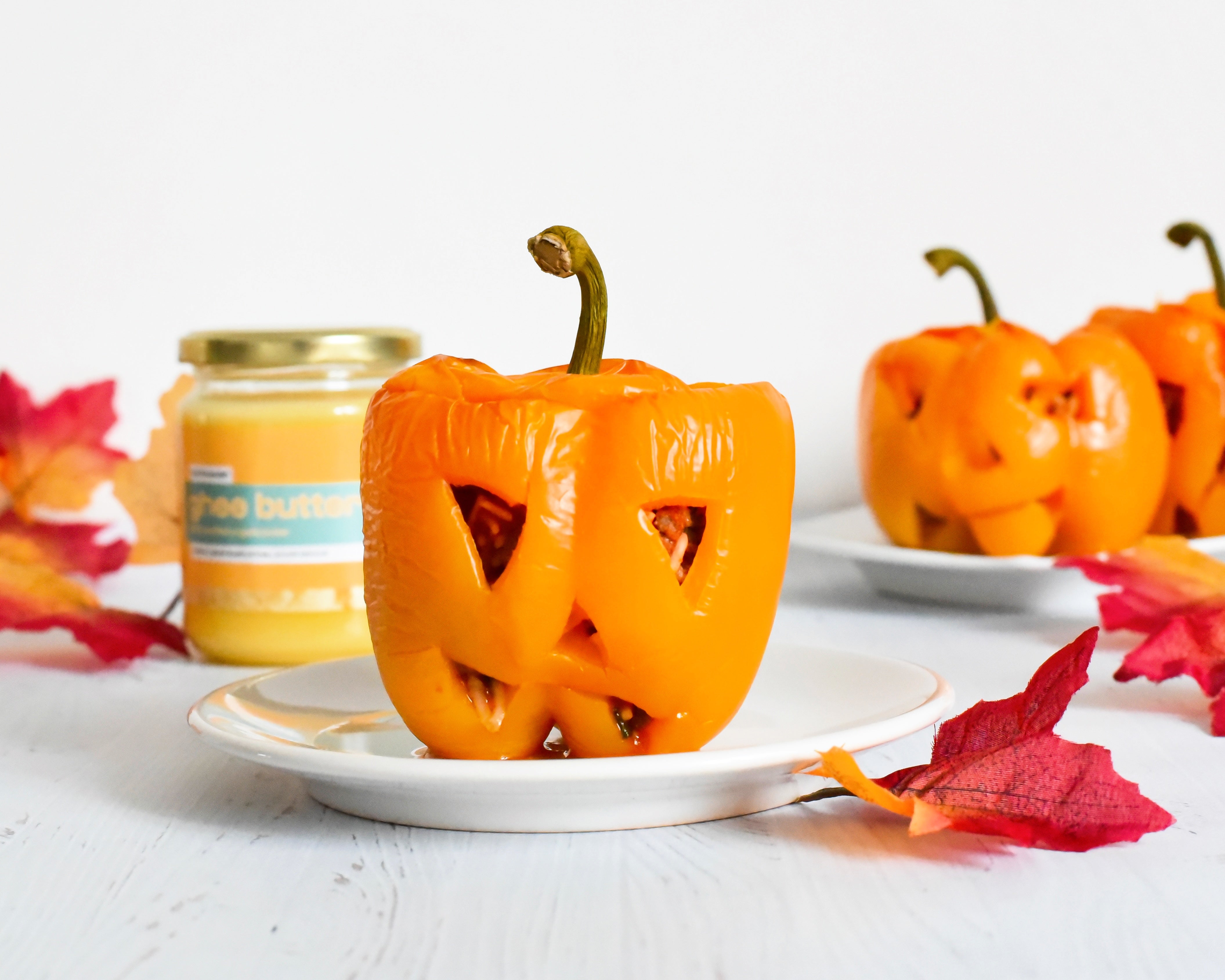 Recipe: Jack O'Lantern Stuffed Peppers – Nutrimuscle