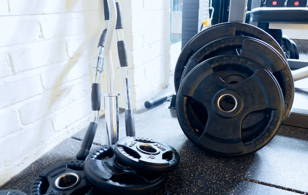 Equipment or no equipment in bodybuilding? Resistance bands, straps and ...